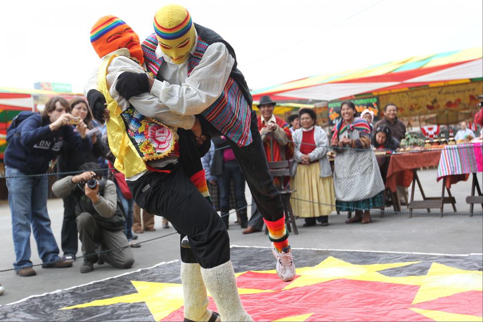 Takanakuy: el origen de la tradición de intercambiar golpes en Navidad ...